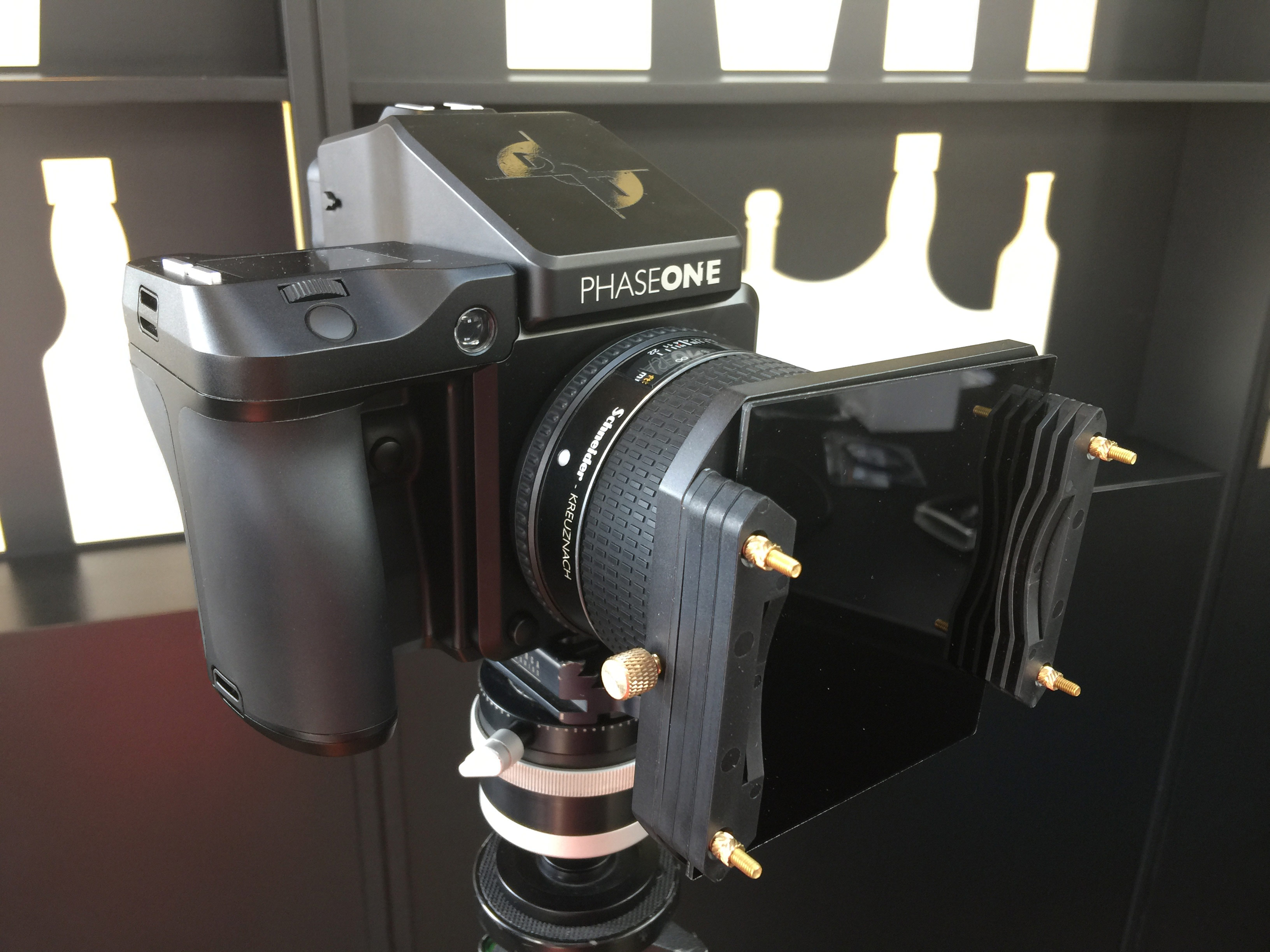 IQ350 and IQ380 Long Exposure Test - DT Photo