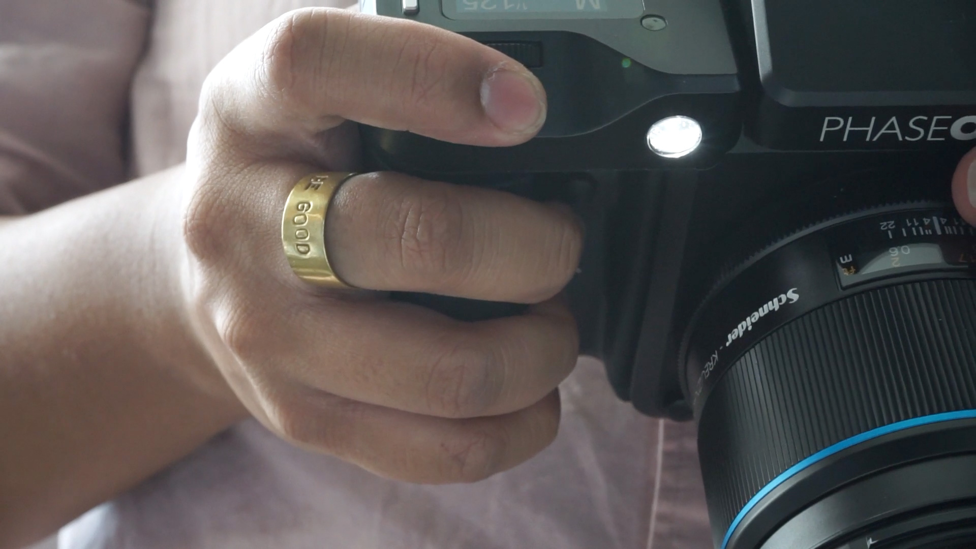 Video Tech Tip - The Phase One XF's Focus Assist Light - DT Photo